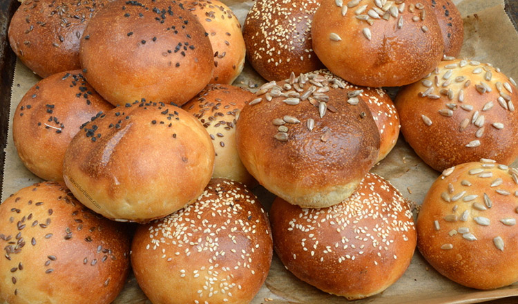 Chifle de casă moi și pufoase